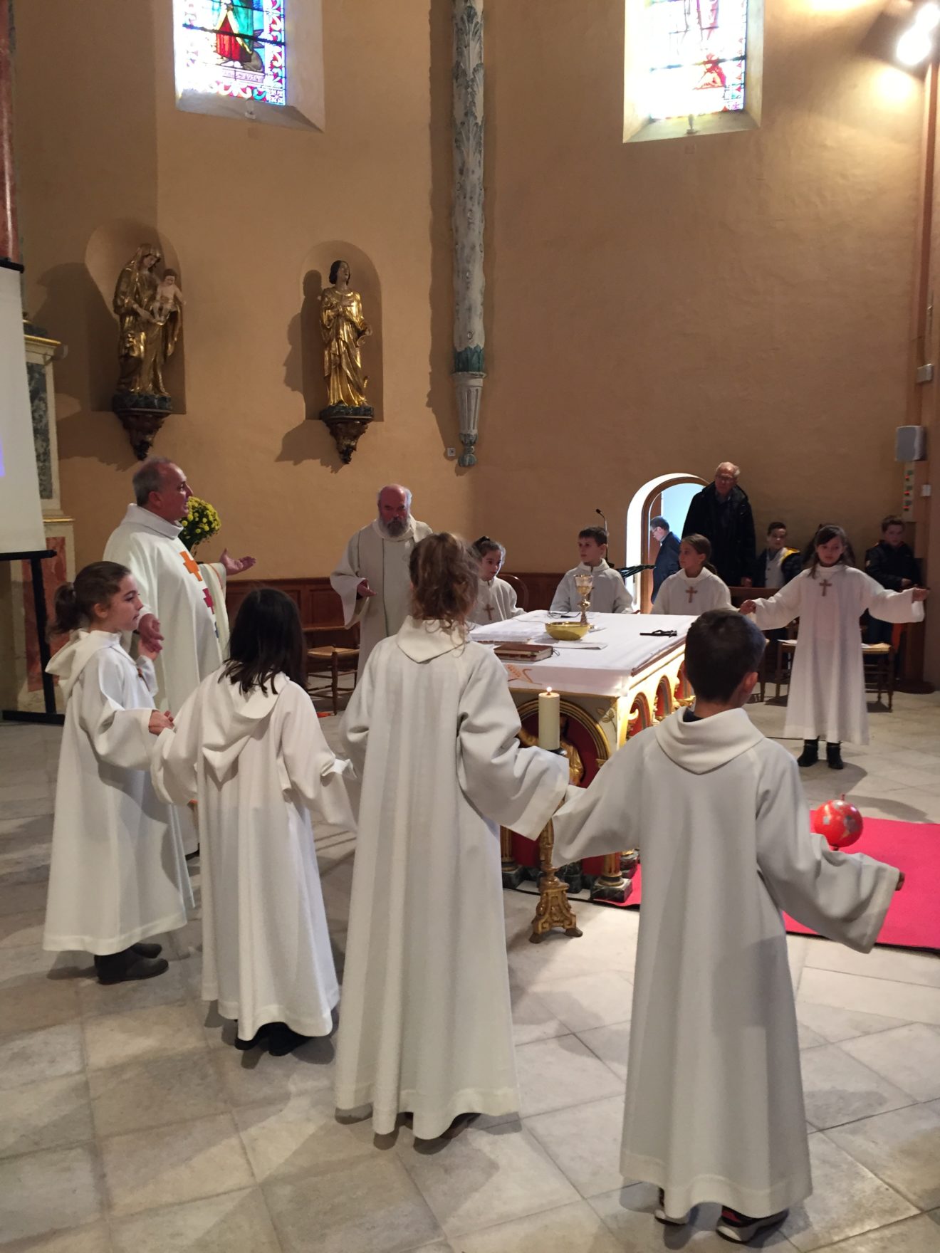 Servants d'autel - Paroisse Notre Dame du Chemin